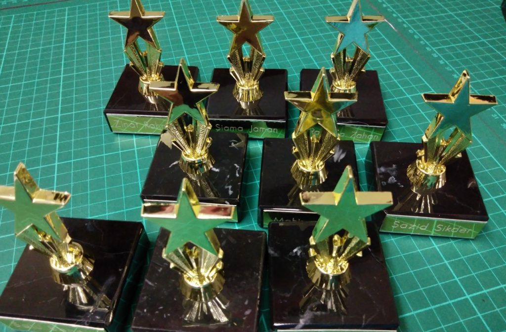 Personalised Trophies: A Rewarding Way to Celebrate Success - ez printers