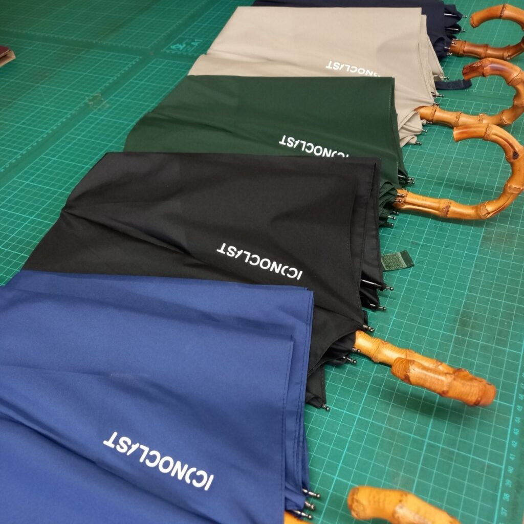 The Ultimate Flyer Size Guide for Design and Print - ez printers